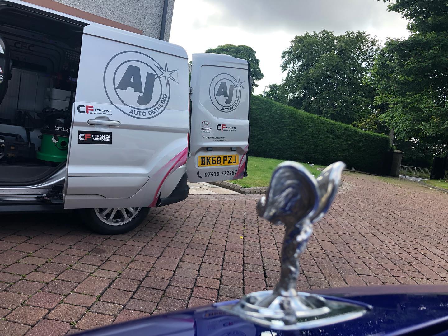 AJ Auto Detailing - Local Small Business Hub